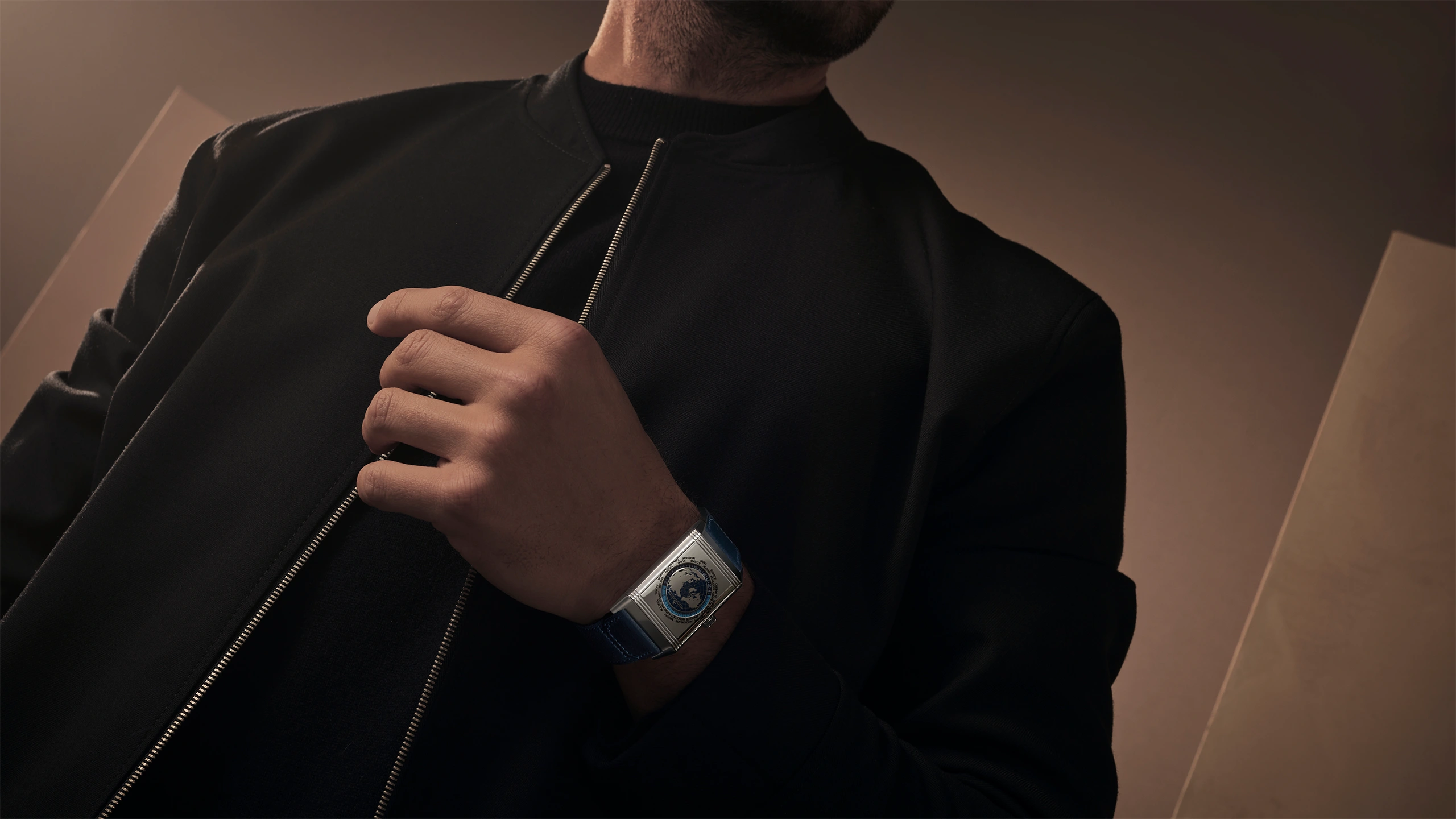 The Jaeger-LeCoultre Reverso Rings with New Brilliance